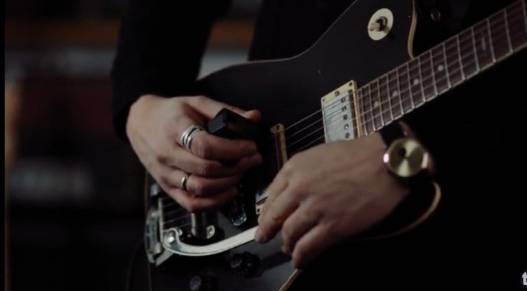 TC Electronic Aeon String Sustainer: The new EBow in town? - gearnews.com