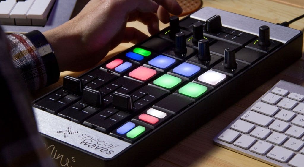 Monogram: New generation modular controller for musicians and other ...