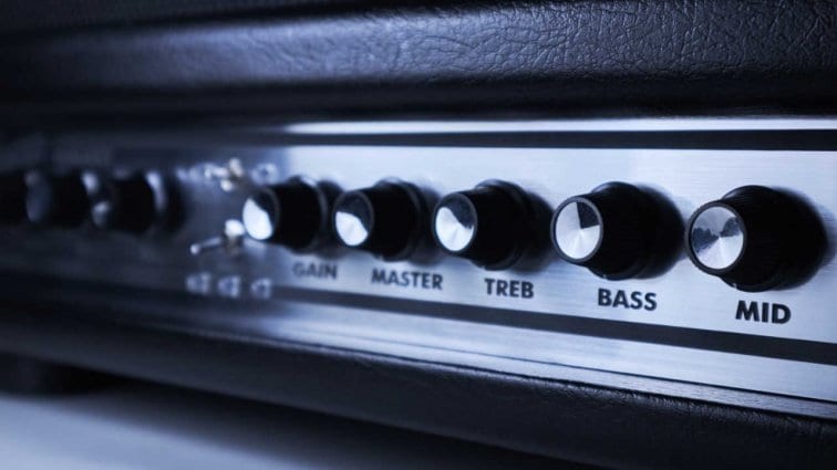 Supro Galaxy: A new 50W tube amp with channel-switching and 6-spring ...