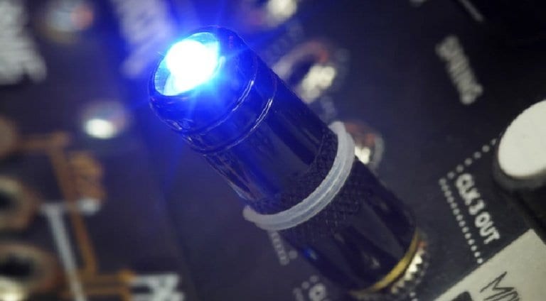 CVLights illuminate control voltage in your Eurorack - gearnews.com