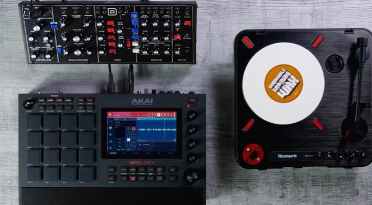 AKAI MPC Live 2, firmware update 2.8 announced - gearnews.com