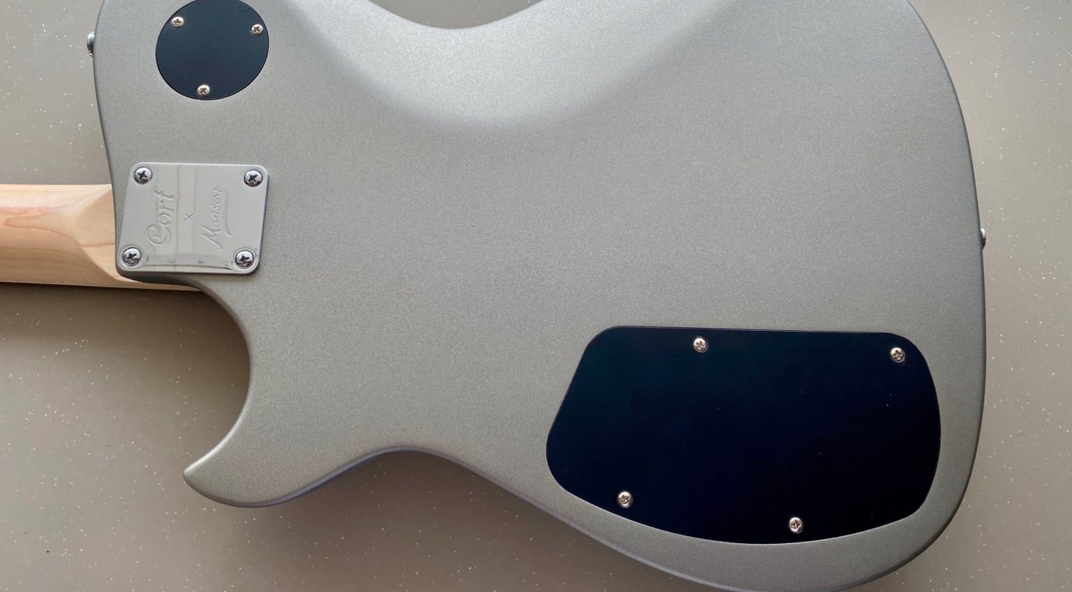 Review: Manson MBM-1 Meta, a Matt Bellamy signature guitar that pulls ...