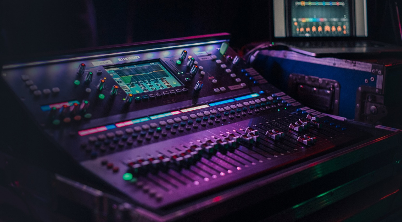 Yamaha MGX Series Mixers: A Powerful New Range of 4 Digital Multimedia ...