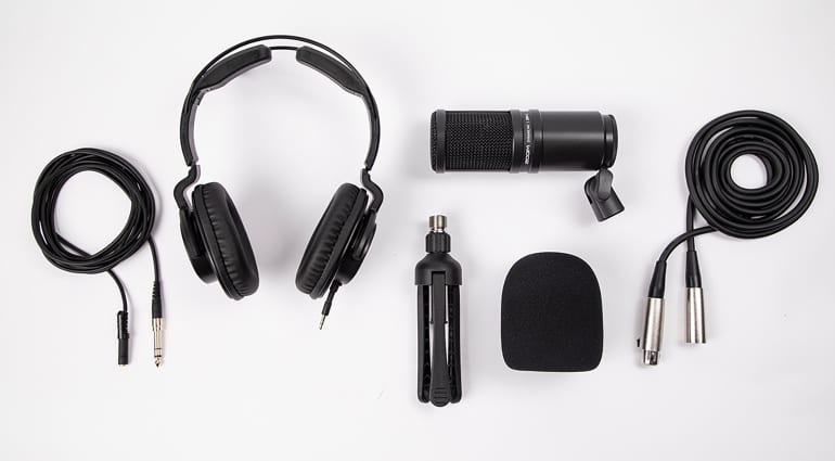 Zoom PodTrak P4: a complete podcasting studio in a portable format ...