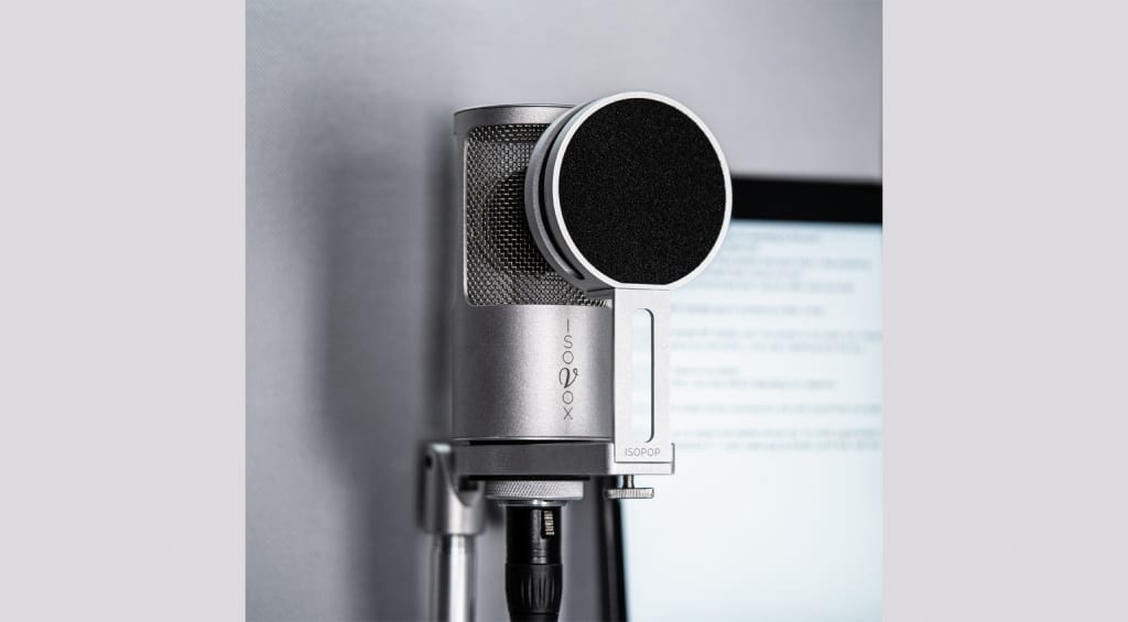 Isovox Isomic: a dedicated microphone for the unique Isovox vocal booth ...