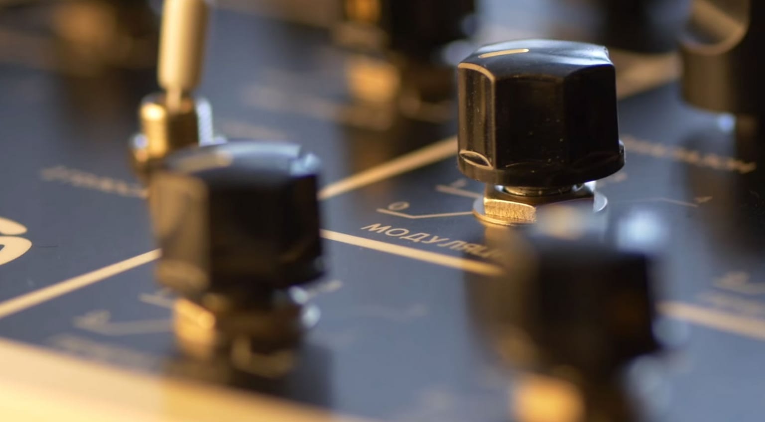 Russian synthesizers for your consideration - gearnews.com