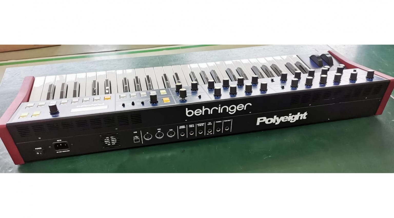 Polyeight: Behringer teases an enhanced Korg Polysix clone - gearnews.com