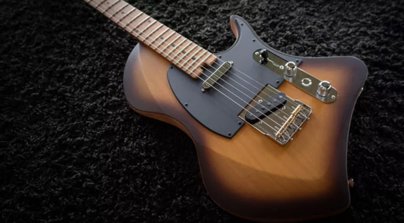 Abasi Stage 7: Tosin Abasi Reinvents the Nylon-String - gearnews.com