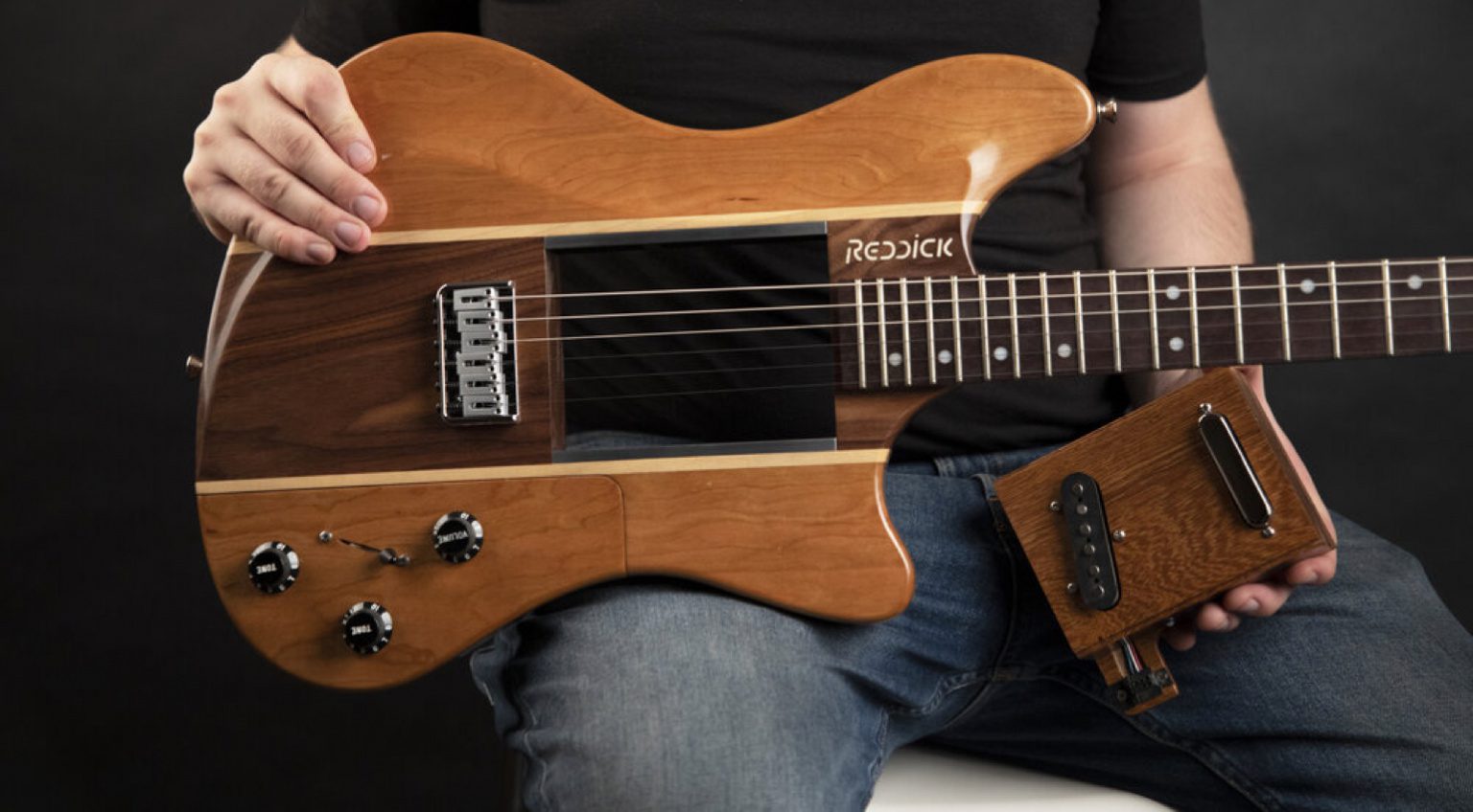 Somnium Guitars - Modular guitar design - gearnews.com