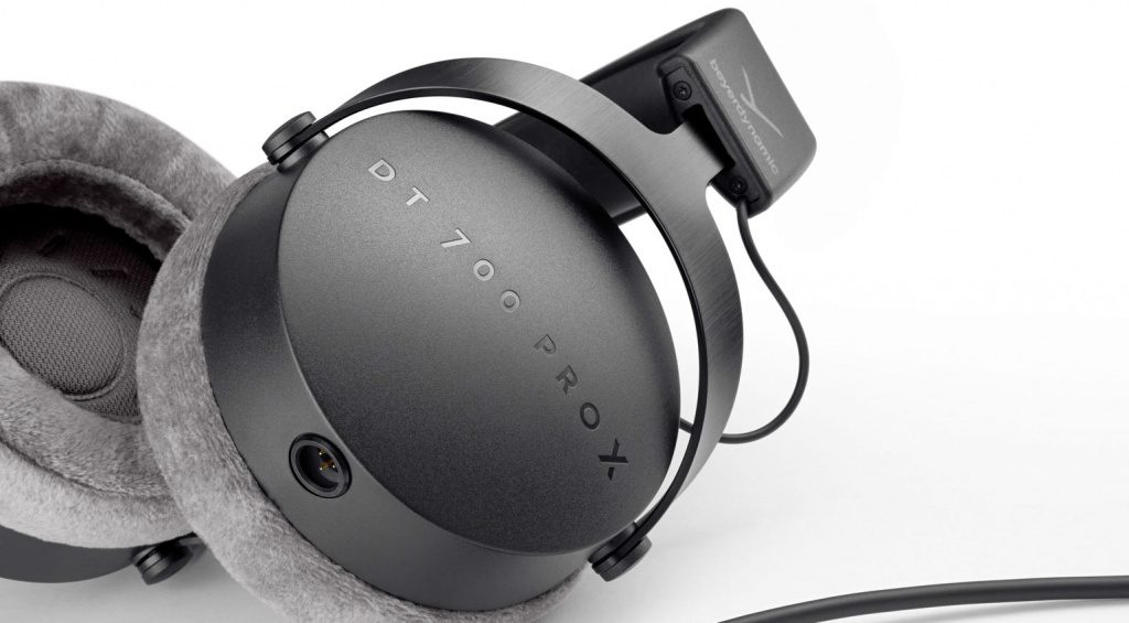 Beyerdynamic Pro X Series: New headphones and microphones for creators ...
