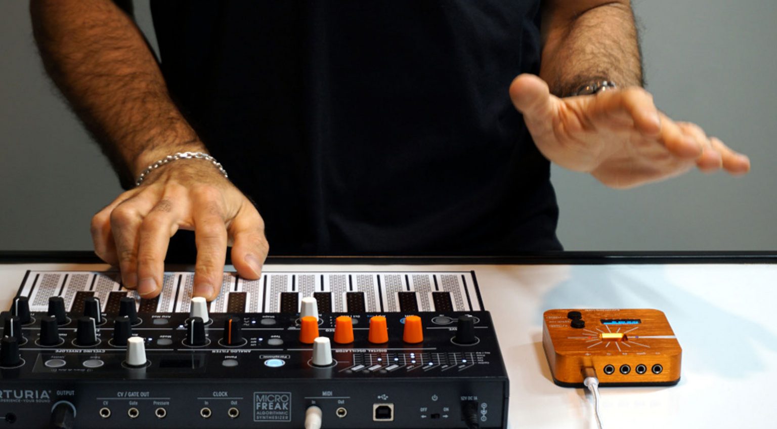 LAZER: Blast your synths with this laser-based music controller ...