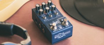 Walrus Audio MAKO M1 High-Fidelity Modulation Machine: With 18 ...