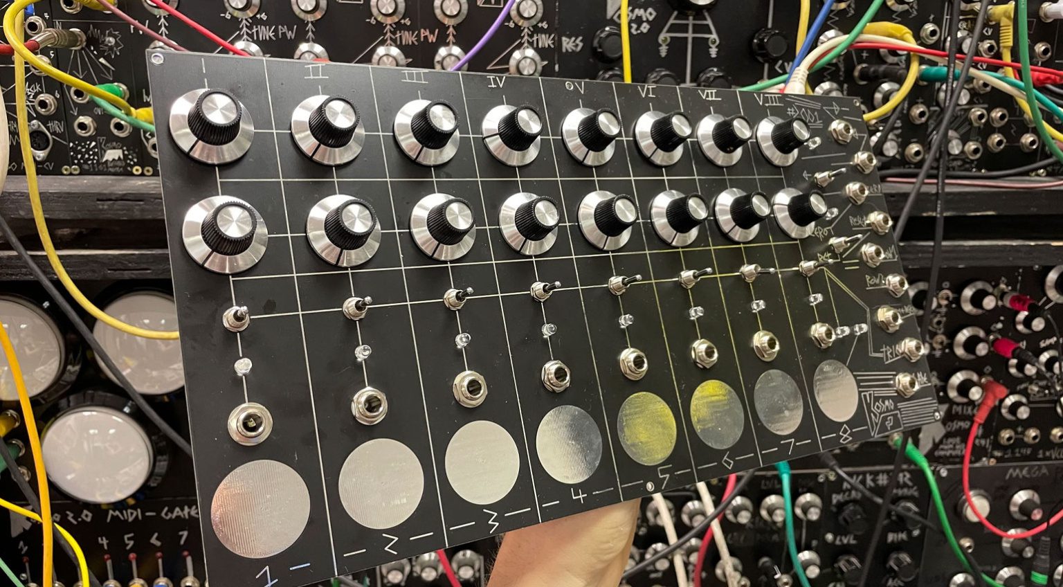 Look Mum No Computer Modulation Station and Keyboard Sequencer - gearnews.com