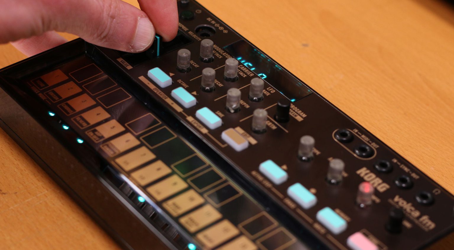 Korg Volca FM2 Review: Is it really a budget DX7? - gearnews.com