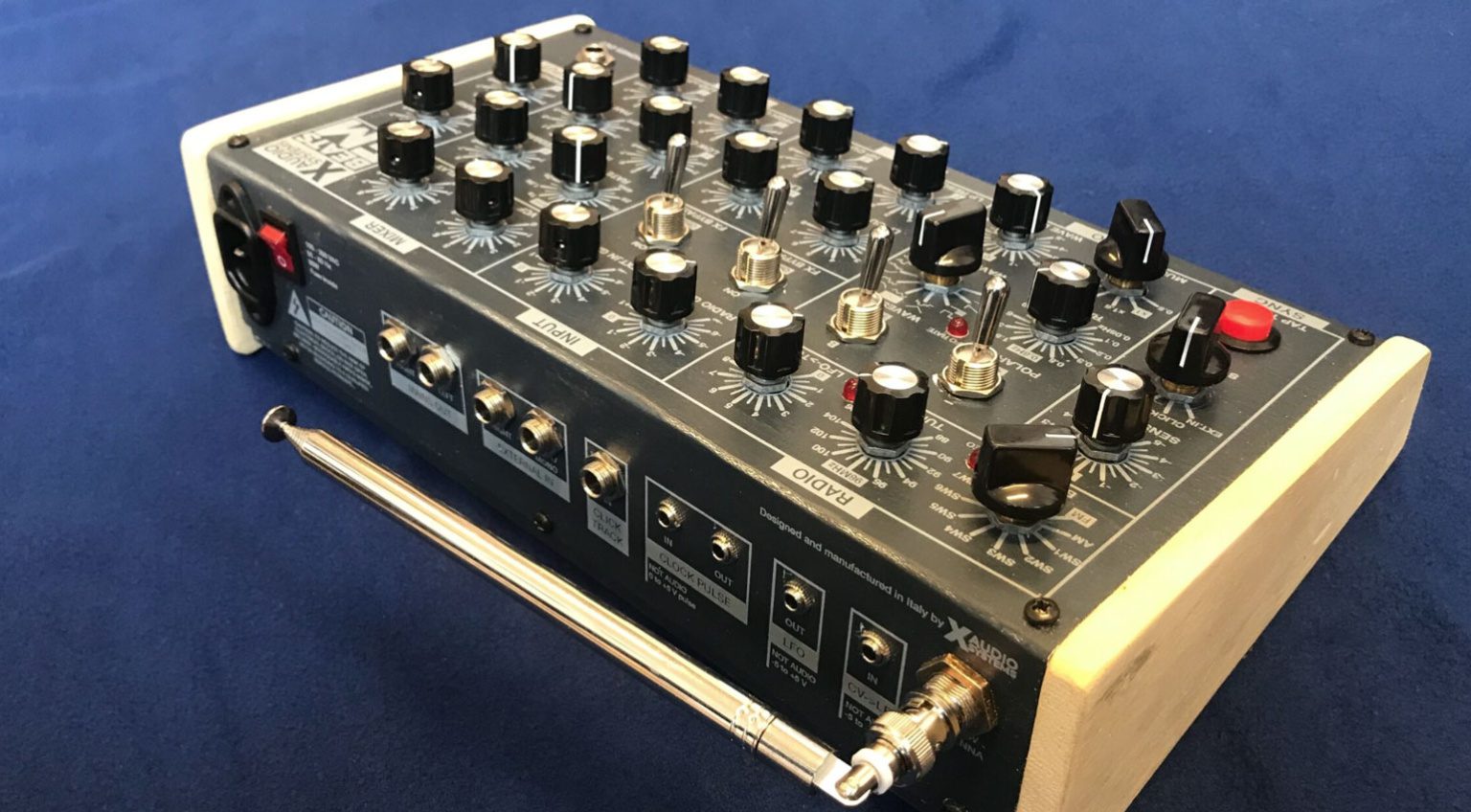 X Audio Systems BEATS FM: Stereo processor and radio infused noise ...