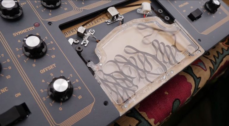 Superbooth 22: Finegear Dirt Magnet multi vintage effects lab ...