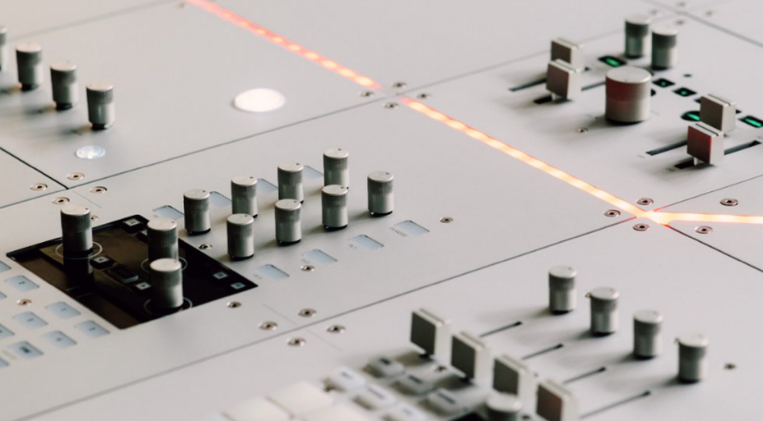 The Teenage Engineering MOAD: Swedish House Mafia's custom live rig