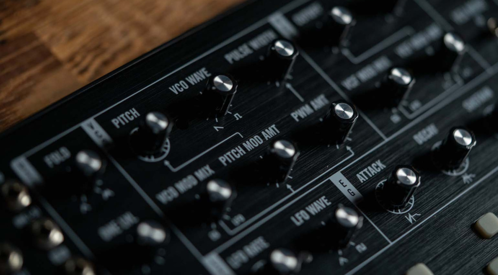 Get Your Hands On The Moog Knob Kit - gearnews.com