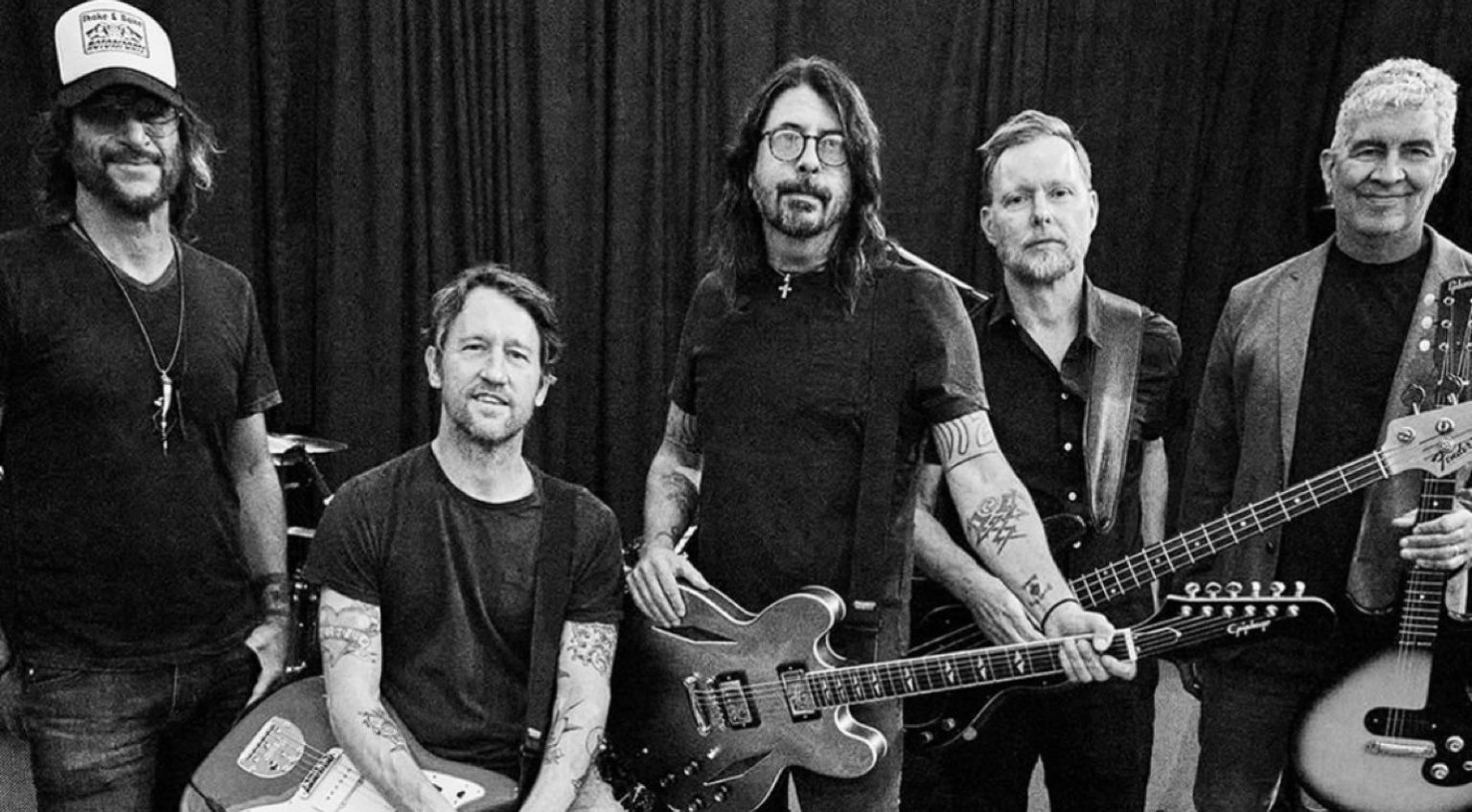 Epiphone DG-335 Dave Grohl: Crazy Deal! Get the Signature for Less Than ...