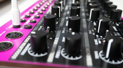 First Look: Behringer Edge - Groove Machine - gearnews.com