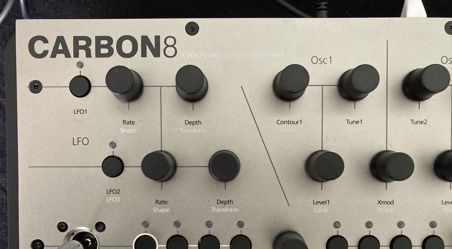 Modal Electronics Carbon8X: A Carbon8 with 61 Keys