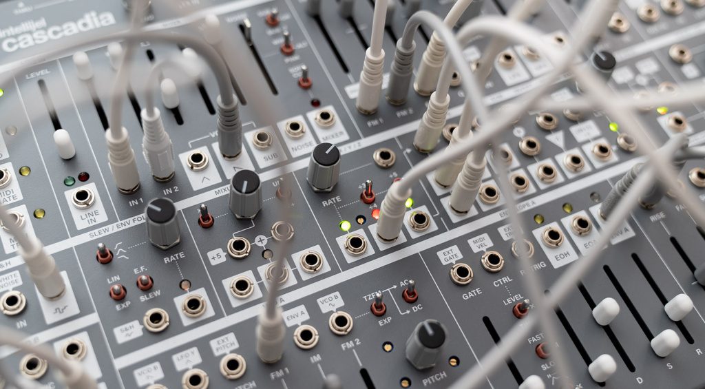 Intellijel Cascadia Review: semi-modular synth - gearnews.com