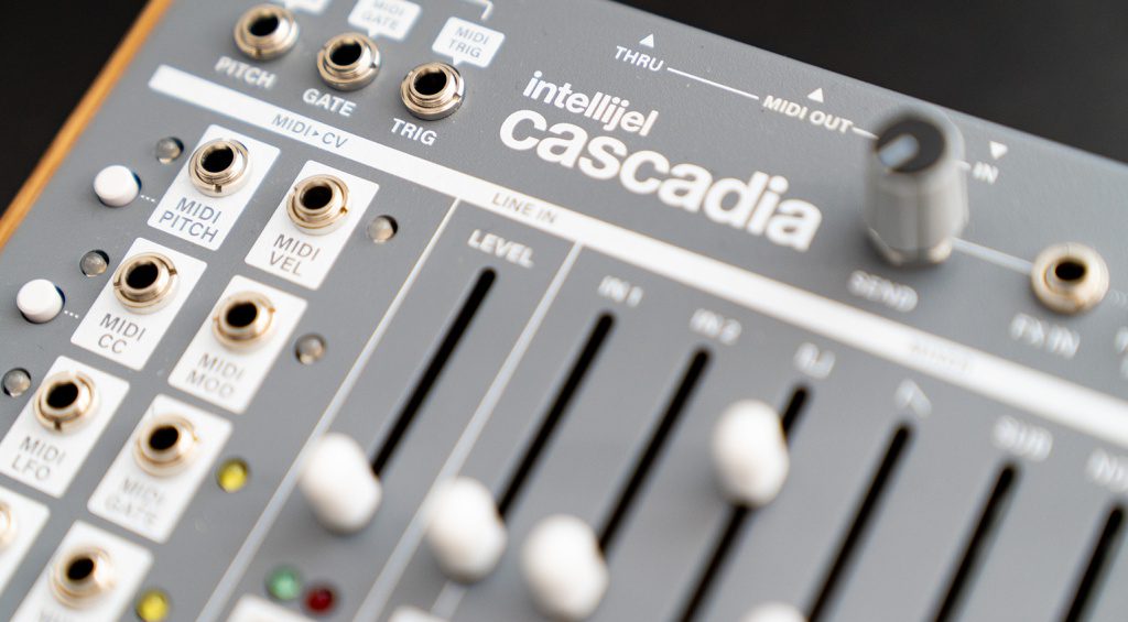 Intellijel Cascadia Review: semi-modular synth - gearnews.com