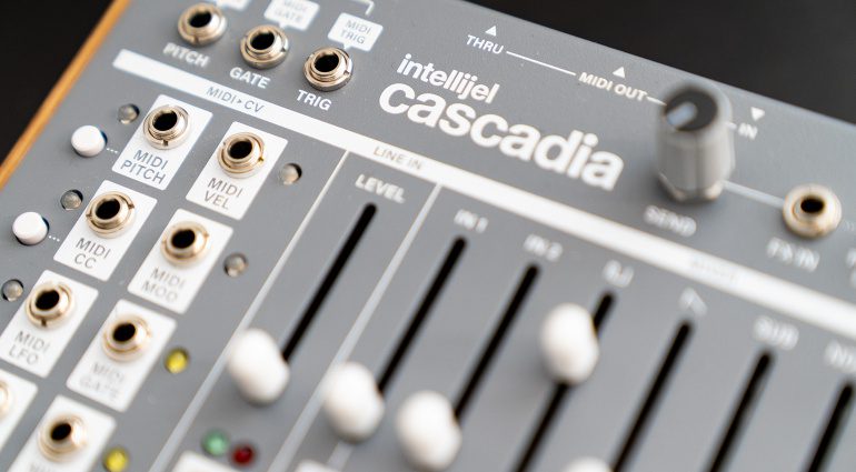 Intellijel Cascadia Review: semi-modular synth - gearnews.com