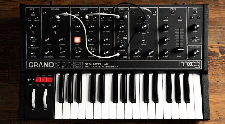 The History of Moog: From Modular to Messenger - gearnews.com