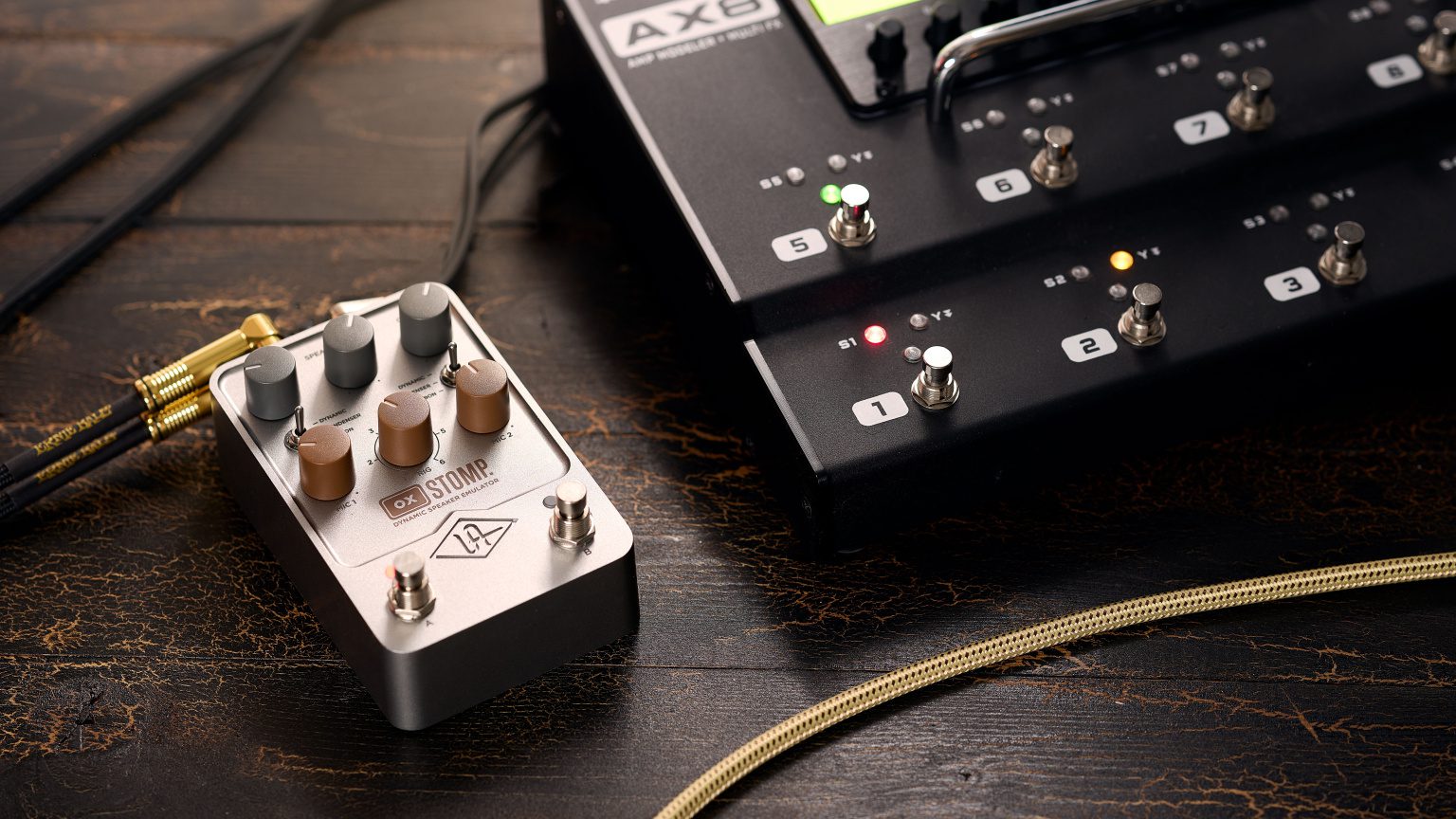 Universal Audio OX Stomp Dynamic Speaker Emulator pedal - gearnews.com
