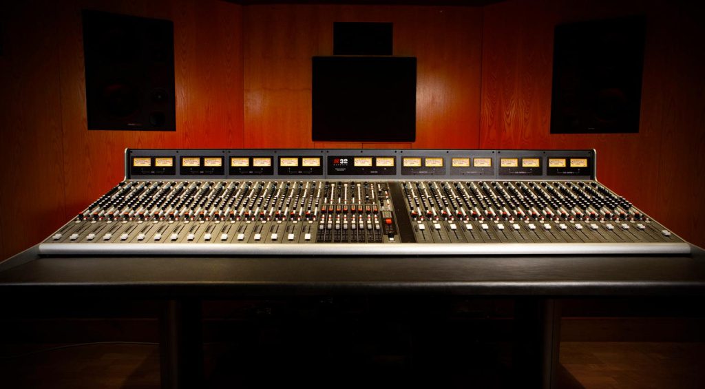 The Harrison 32Classic Console: The Legend Returns - gearnews.com