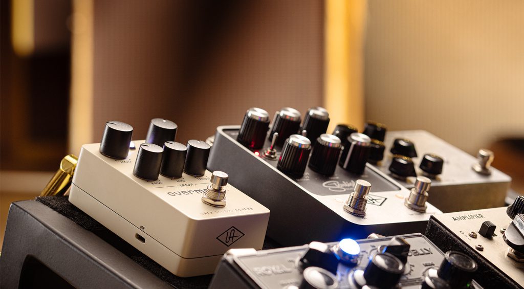 Compact UAFX Pedals Review: Orion, Heavenly, 1176 & Evermore. - gearnews.com