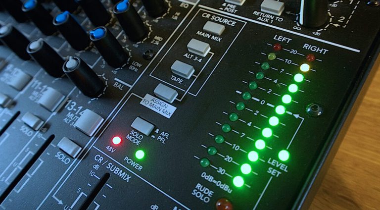 Microphone Gain Explained: How To Set Your Microphone Level - gearnews.com