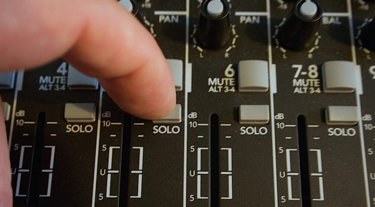 Microphone Gain Explained: How To Set Your Microphone Level - gearnews.com