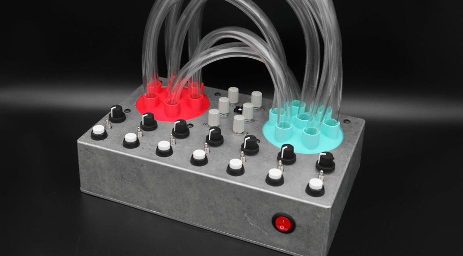 Magpie Pedals Feedback Organ: Abusing microphones to make music ...