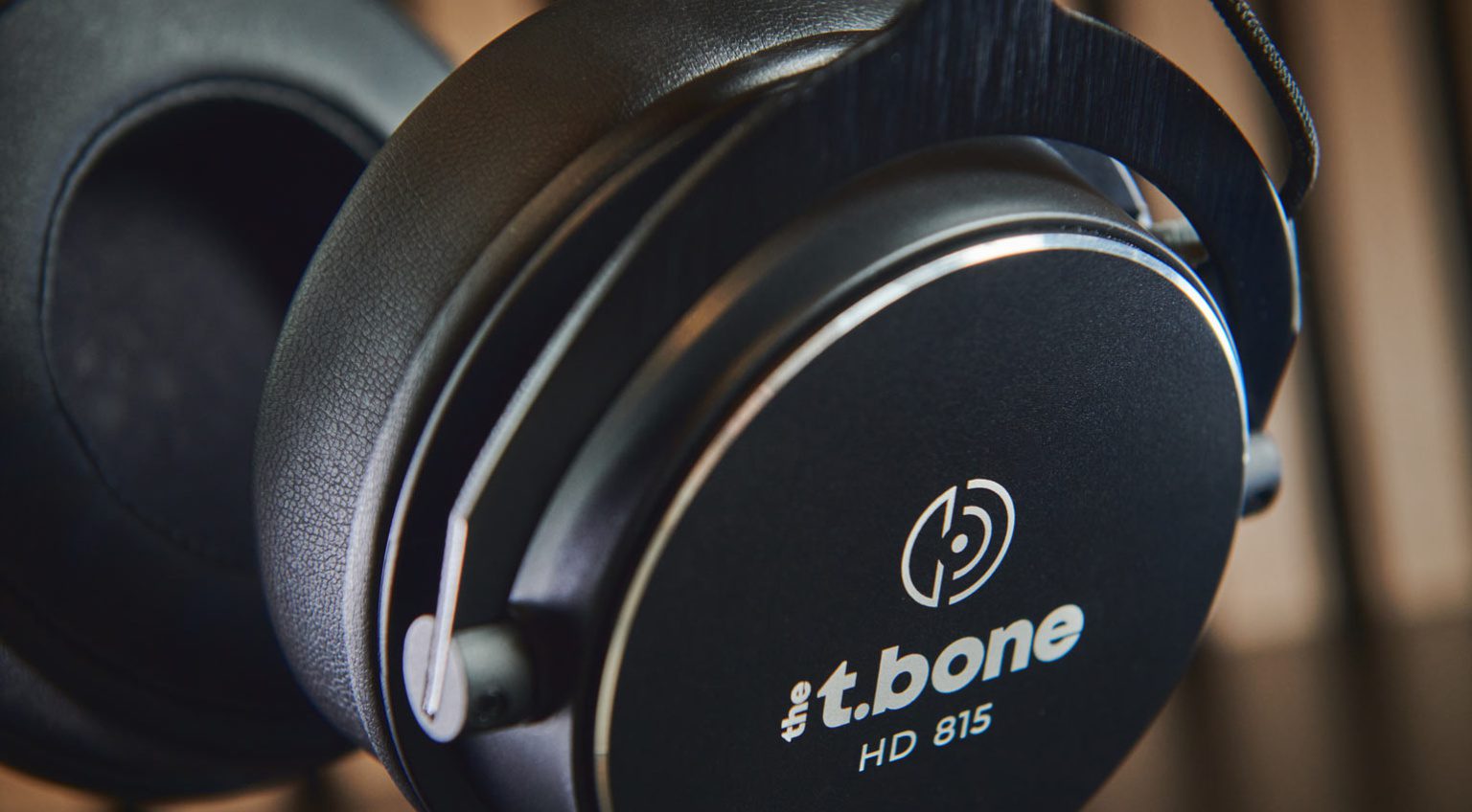 Meet the new t.bone HD 815 Studio Headphones - gearnews.com