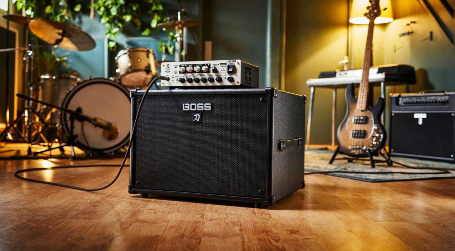 Boss ME-90B and Katana-500 Bass Head: Bass like a boss - gearnews.com