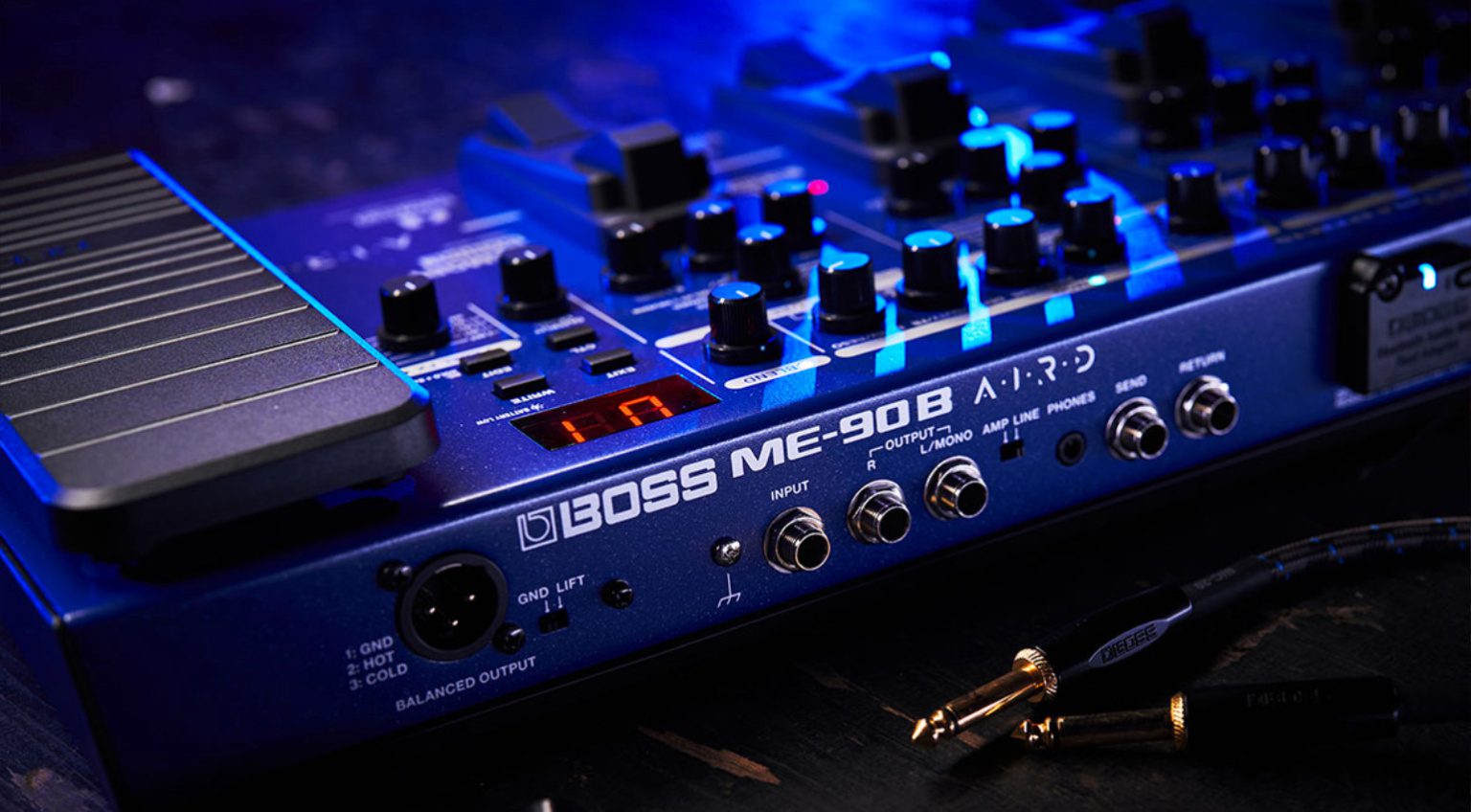 Boss ME-90B and Katana-500 Bass Head: Bass like a boss - gearnews.com