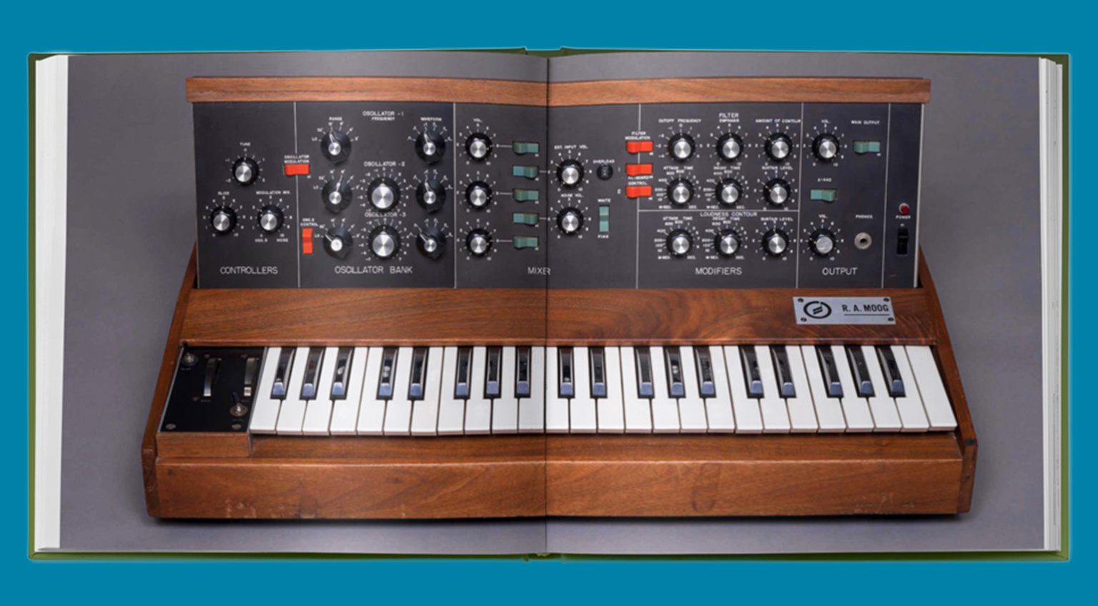 Bjooks Announce The Minimoog Book - Now Available! - gearnews.com