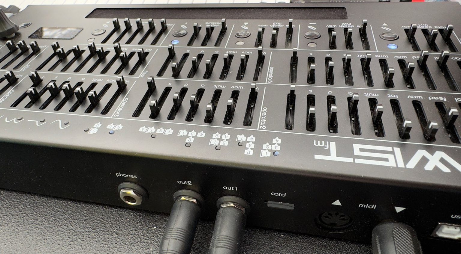 Twisted Electrons TWISTfm: Now Ready to Order - gearnews.com
