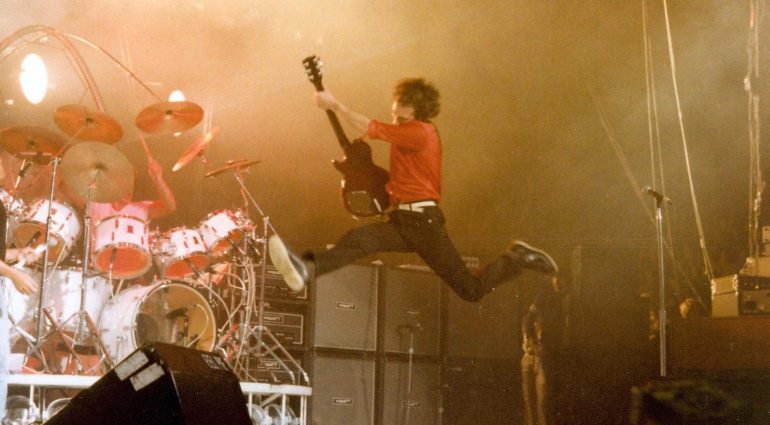 The 6 Worst Guitar Sounds of all Time - gearnews.com