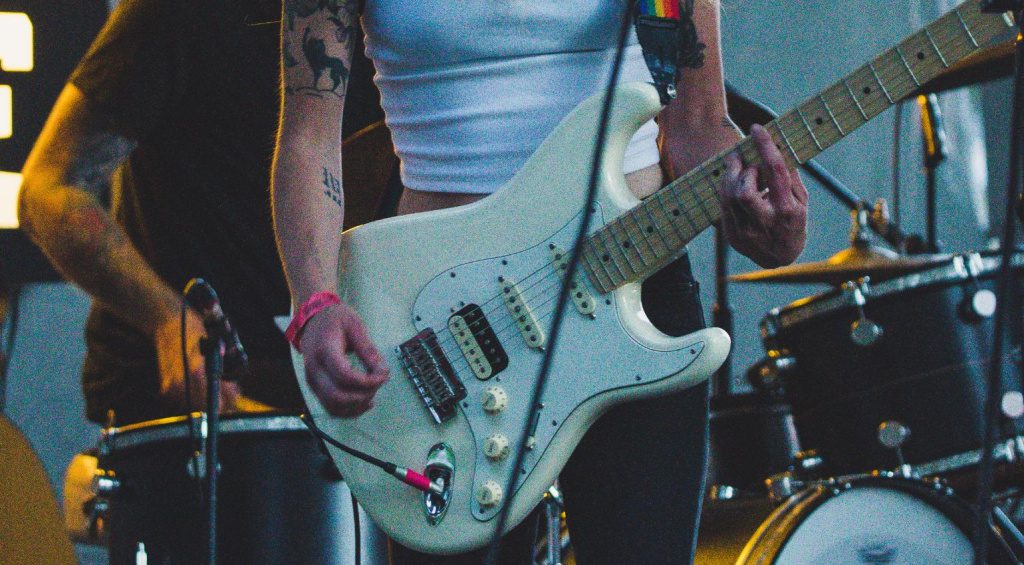 Discovering Indie Guitar Riffs: An Ultimate Guide for Guitarists ...