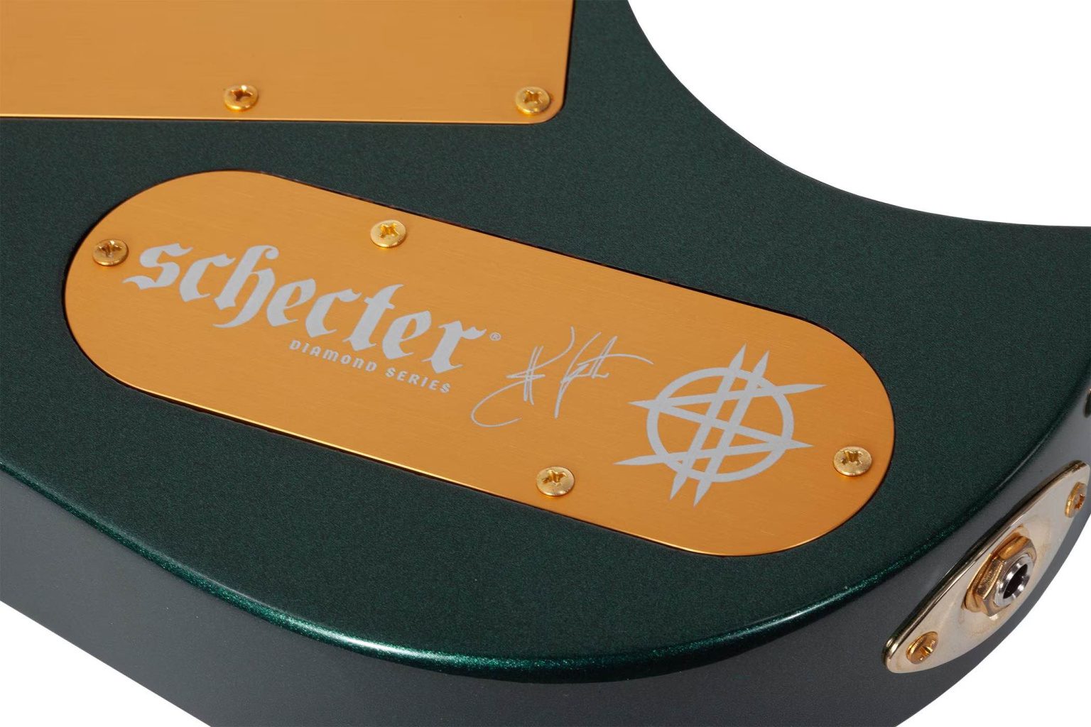 Schecter Unveils Synyster Gates Headless Custom-7 TR - gearnews.com