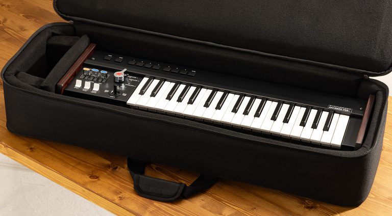 The KORG miniKORG 700 - My First Synth - gearnews.com