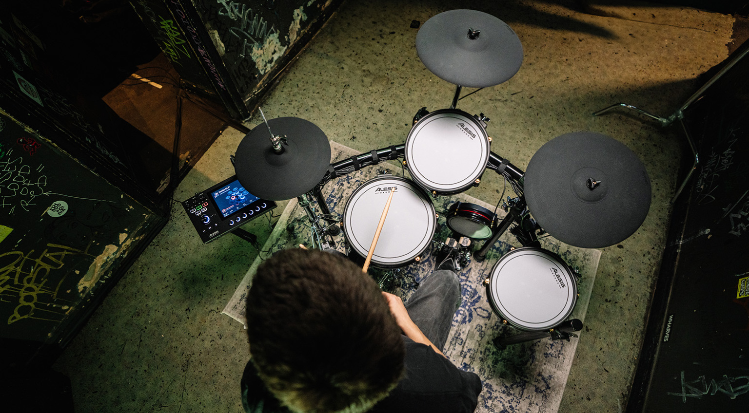 Alesis Strata Club - Big Brain, Compact Footprint - gearnews.com