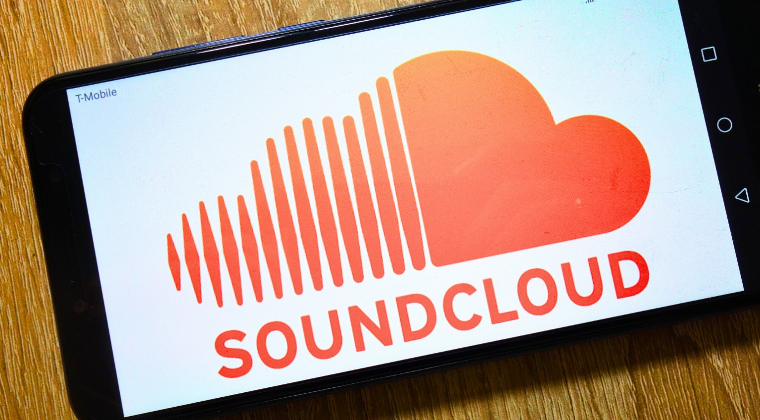 SoundCloud Under Fire: Artists Fear AI Use of Their Music