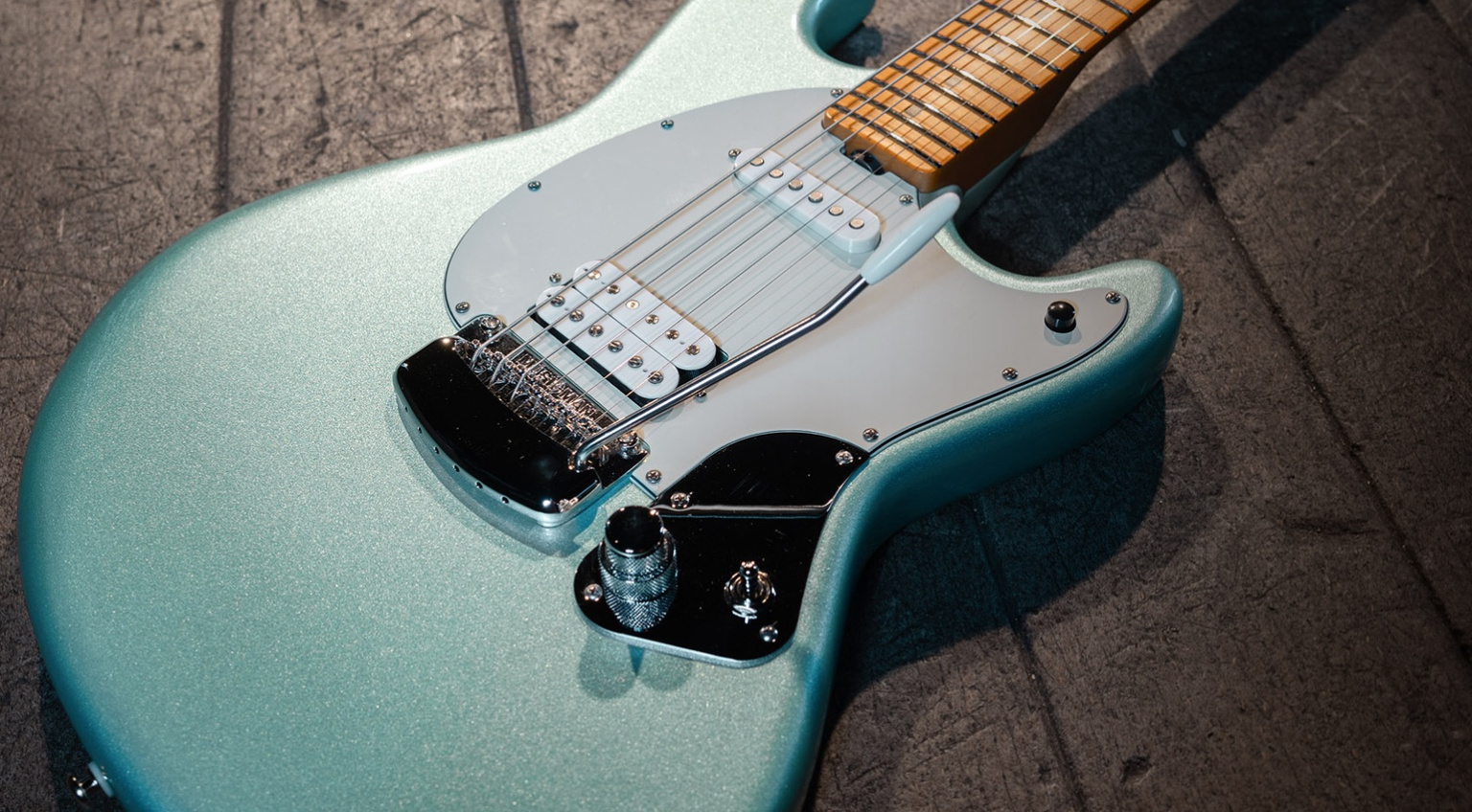 Music Man StingRay Dustin Kensrue: Daiquiri Ice Finish for Thrice's ...