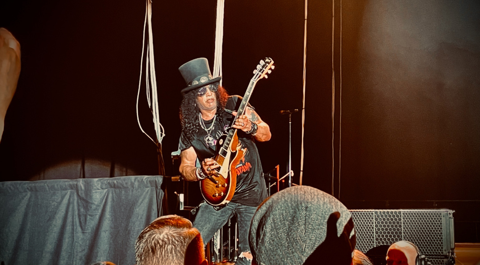 Slash's Gear: The Best Guitarists of All Time - gearnews.com