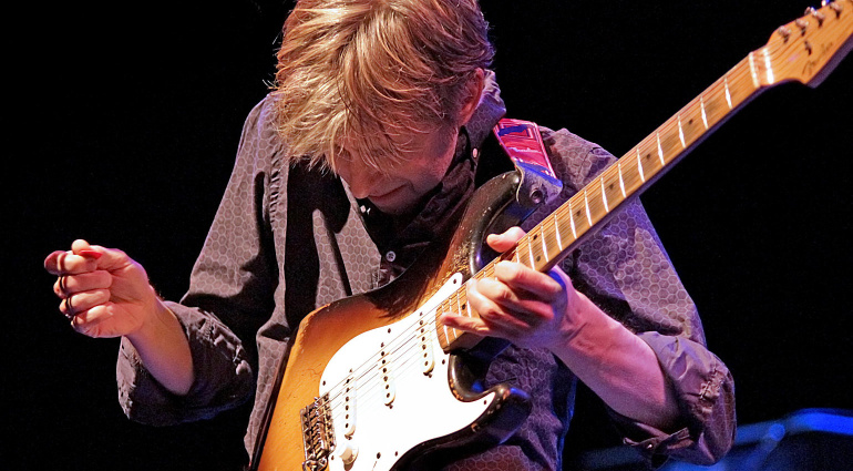 Eric Johnson's Gear: The Best Guitarists of All Time - gearnews.com
