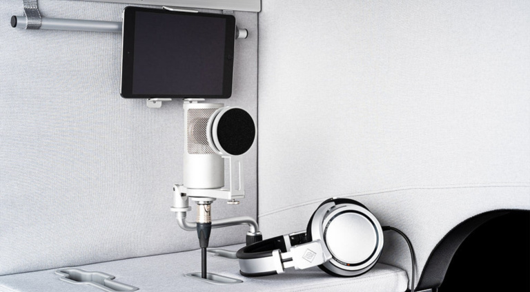 ISOVOX PRO: Mobile Vocal Booth for Realistic Recordings in Any Environment